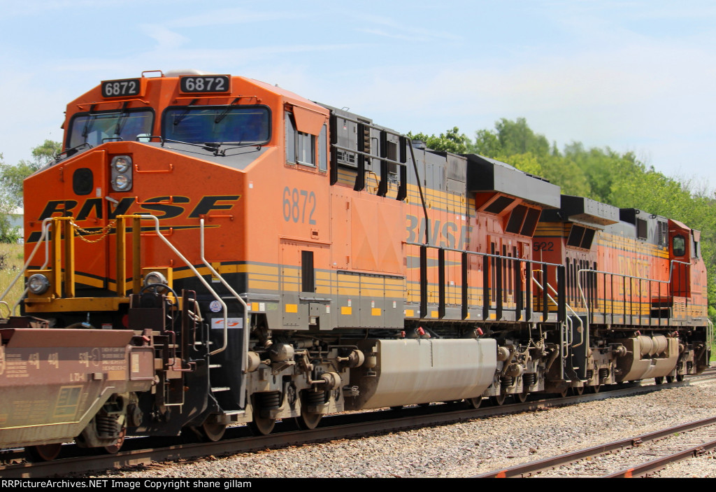 BNSF 6872